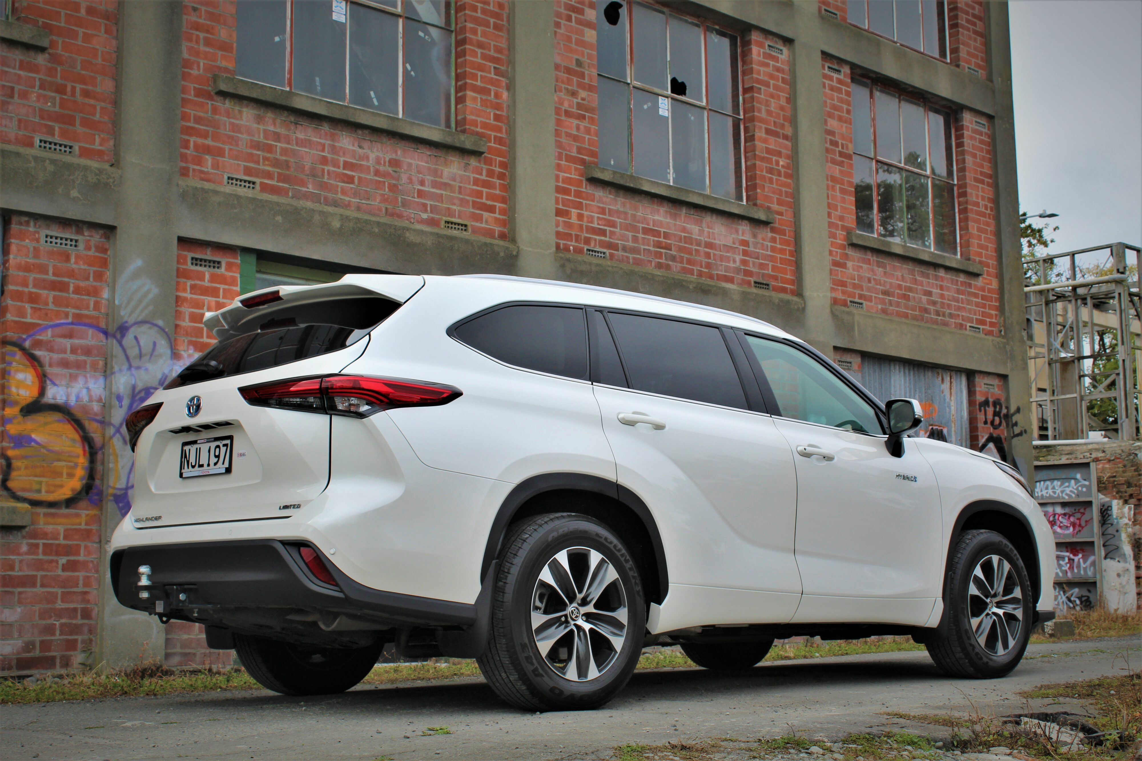 High-Brid: 2022 Toyota Highlander Limited Hybrid Review | Tarmac Life ...