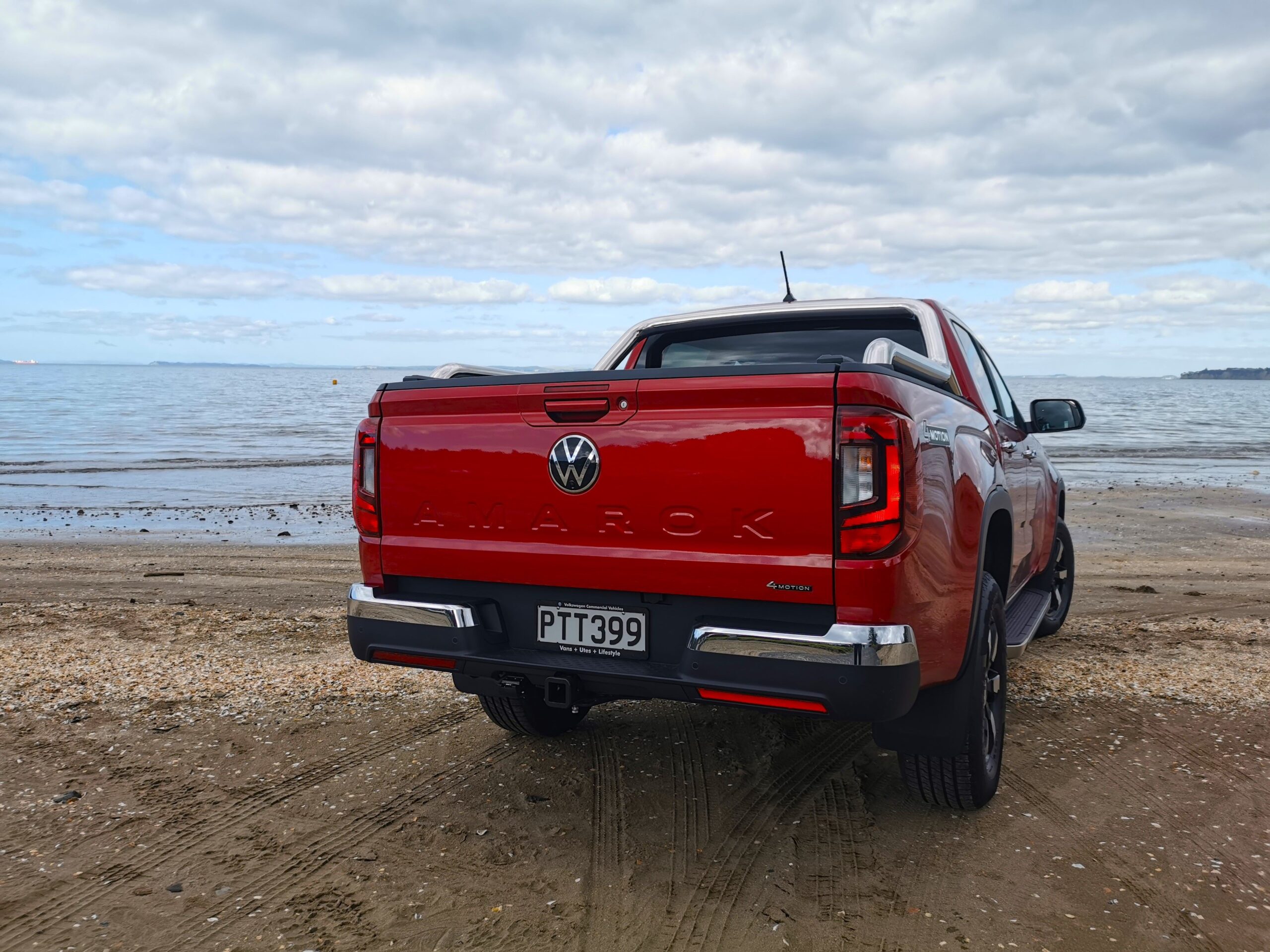 Trucking Stylish - New VW Amarok Style review | Tarmac Life | Motoring ...