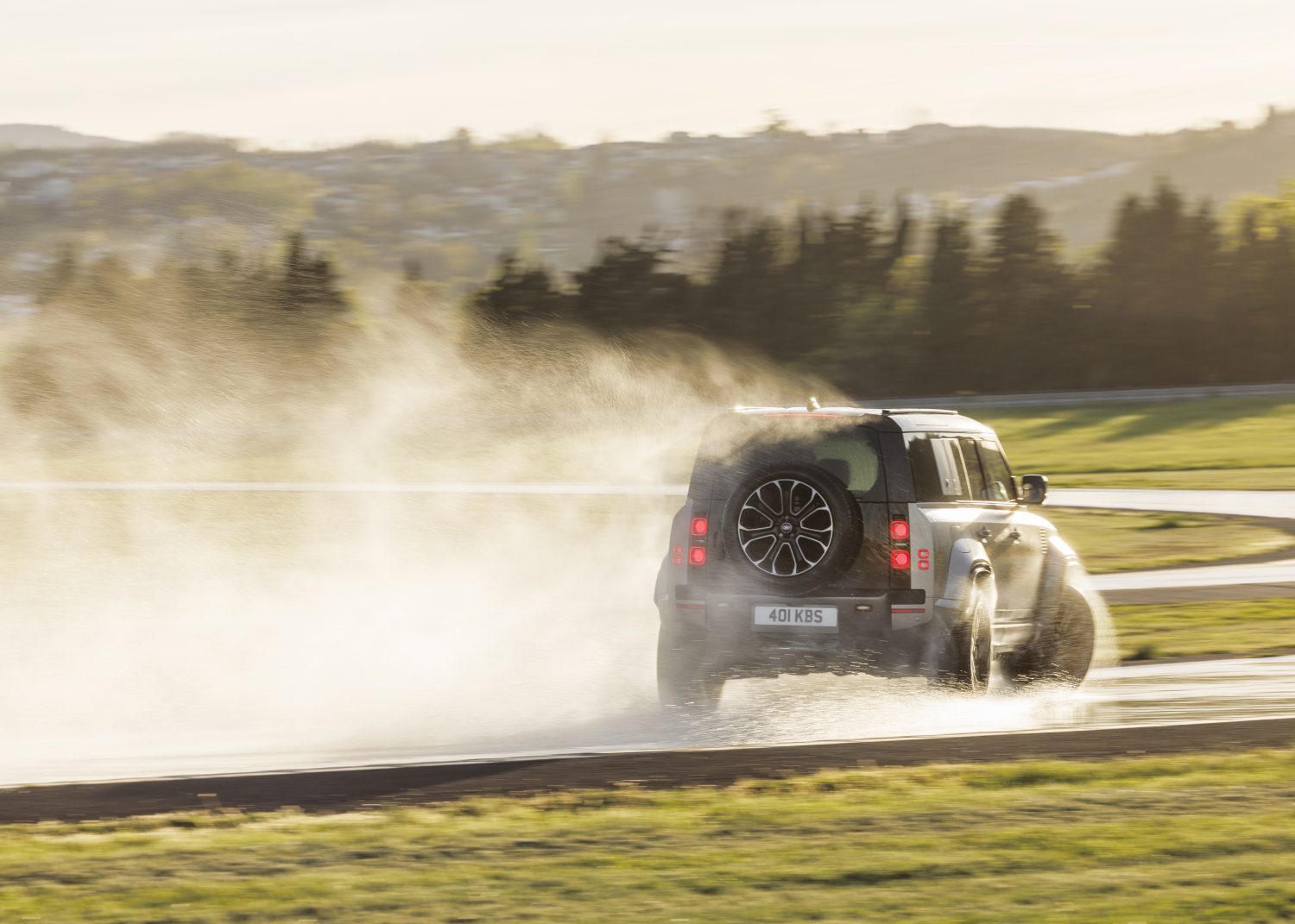 OCTA OTW to Dakar - Defender OCTA to compete at the Rally | Tarmac Life ...