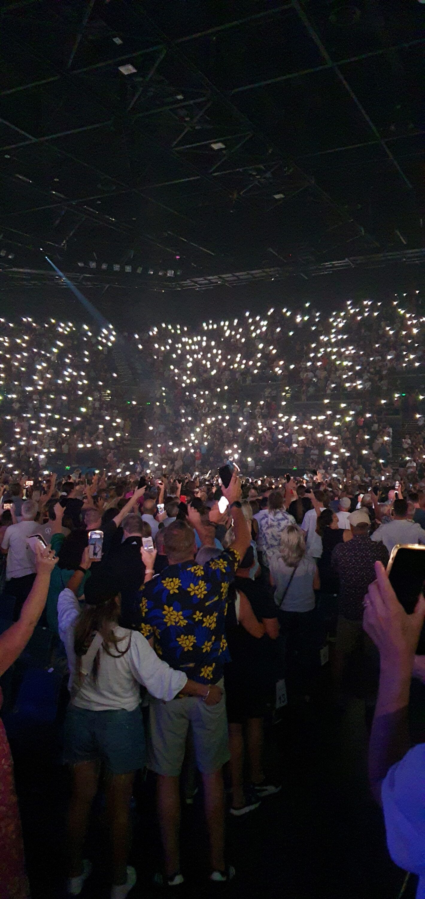 Straight From the Heart: In Concert with Bryan Adams in Auckland ...