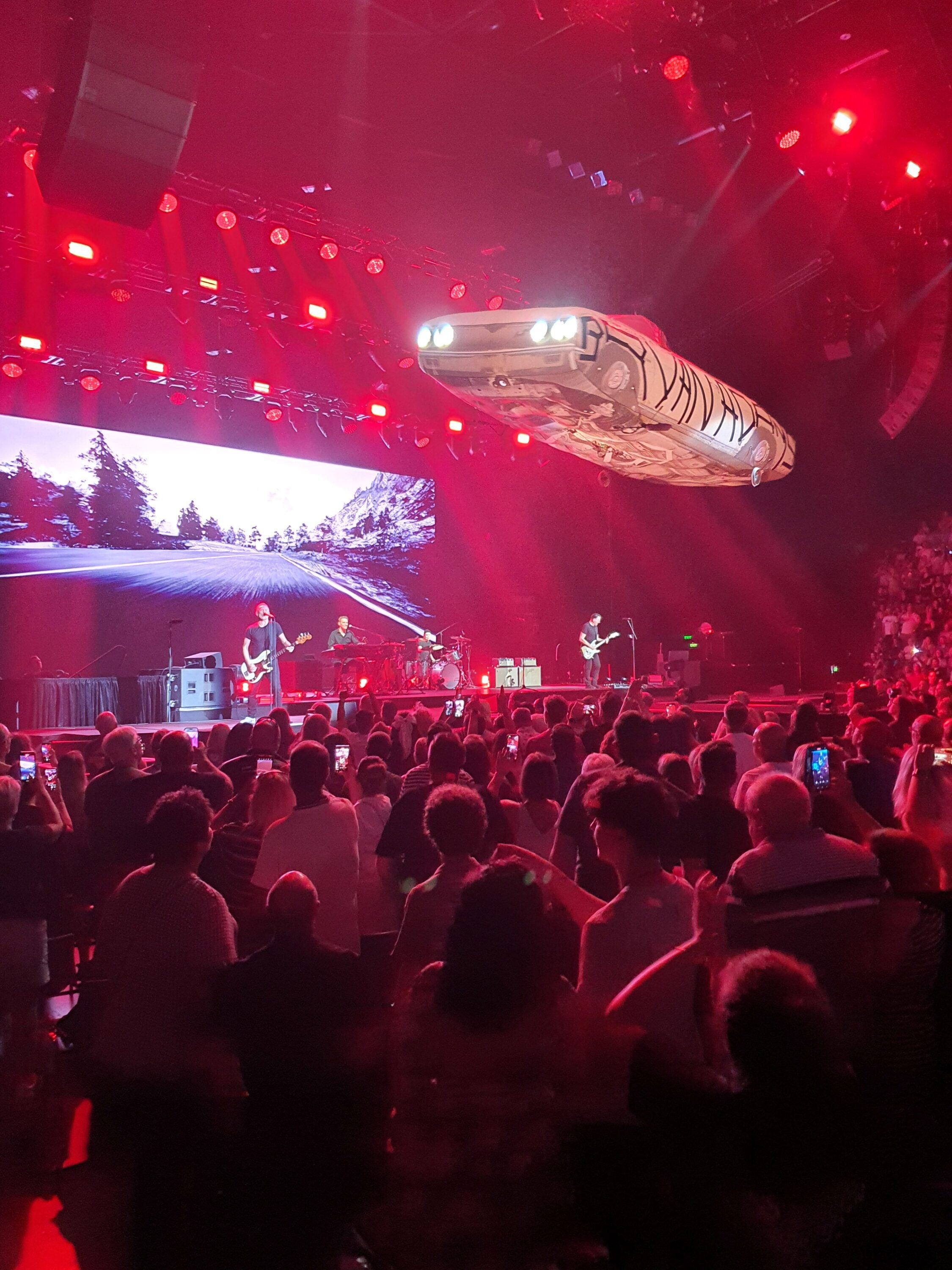 Straight From the Heart: In Concert with Bryan Adams in Auckland ...