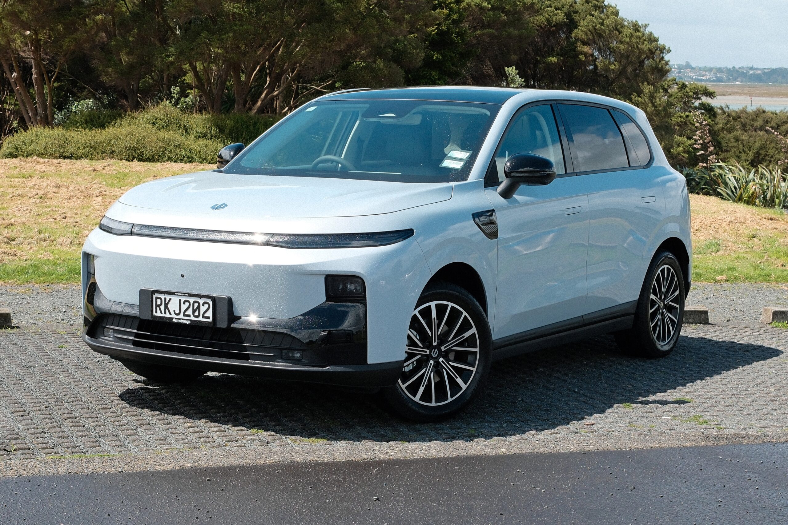We take the new Leapmotor B10 compact EV SUV for a quick drive | Tarmac ...